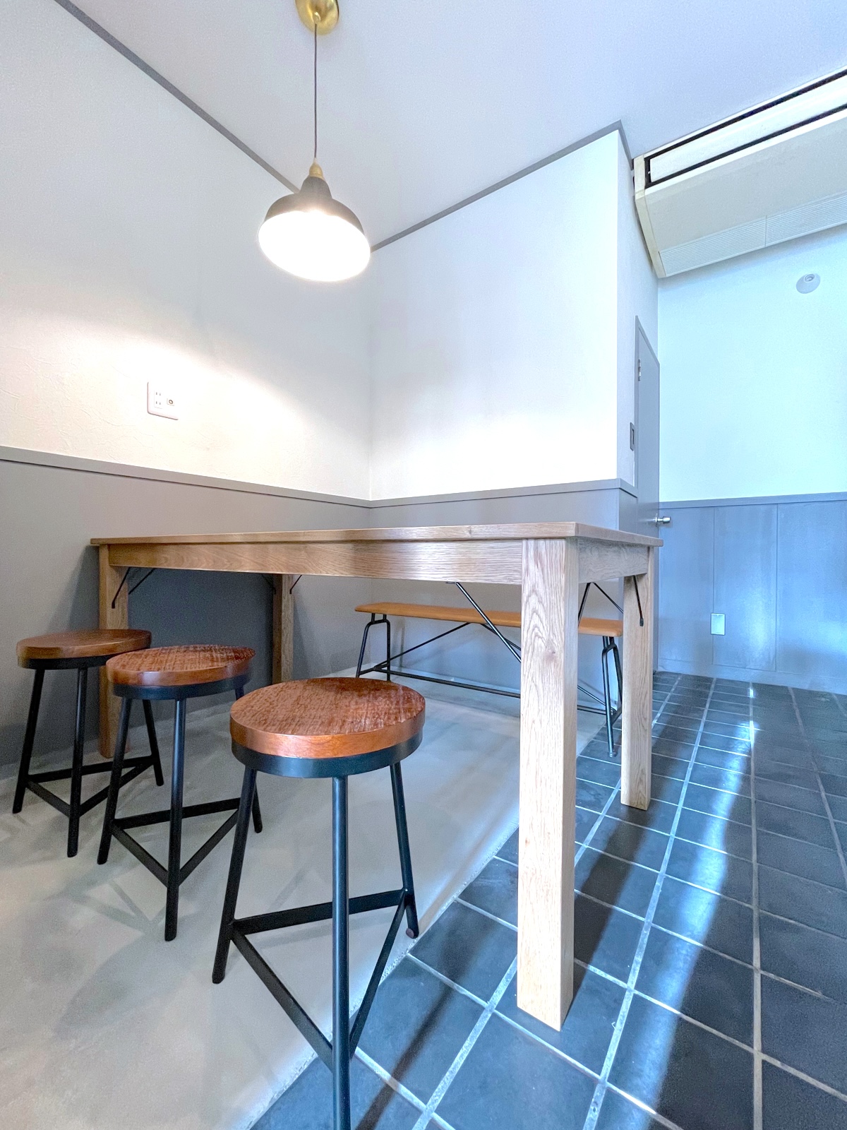 cafe＆bar REBO様納品 - インテリアショップNEST